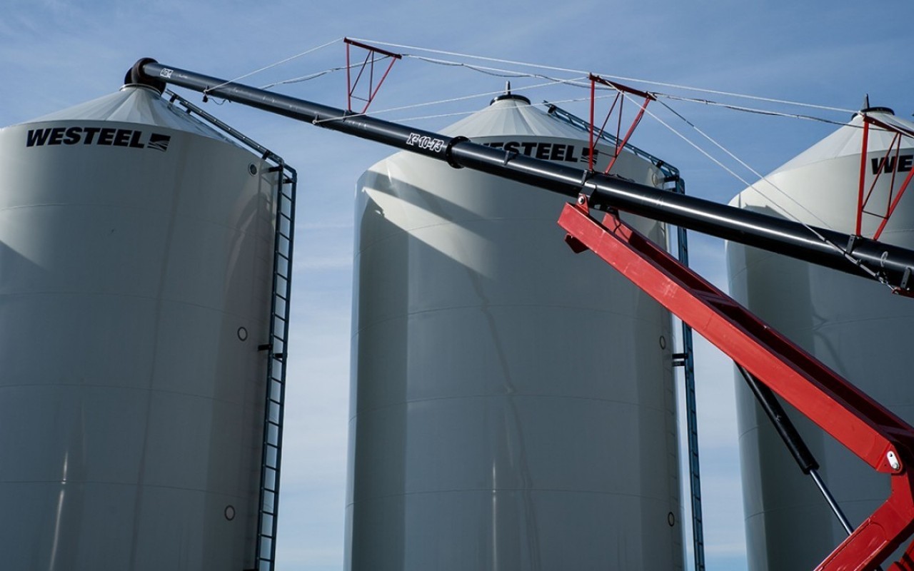 AGI X2 Series Swing Auger | Grain Handling | Flaman Agriculture