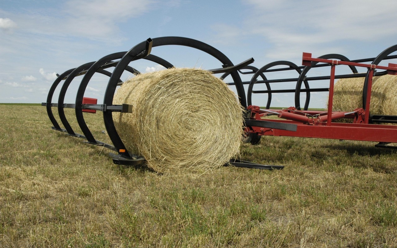 Bale Wagon | Haukaas Bale Carrier | Flaman Agriculture