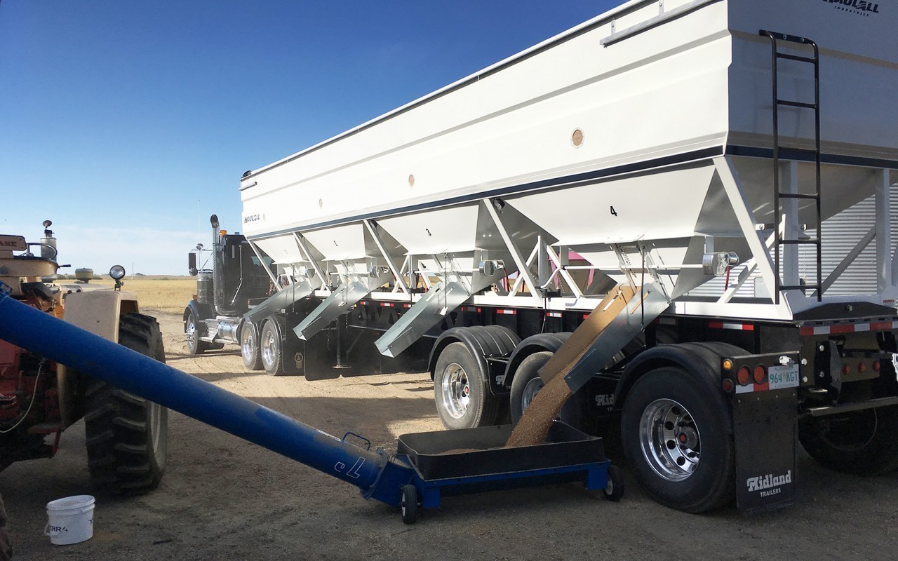 Haul All Side Draw Tender Trailer | Flaman Agriculture