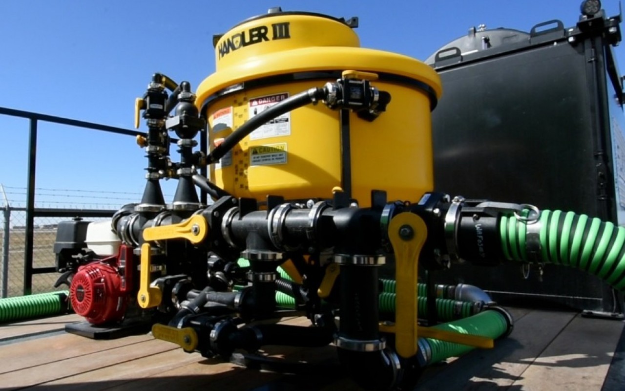 Flaman ST-9400 Sprayer Transport Trailer | Ag Transports | Flaman ...