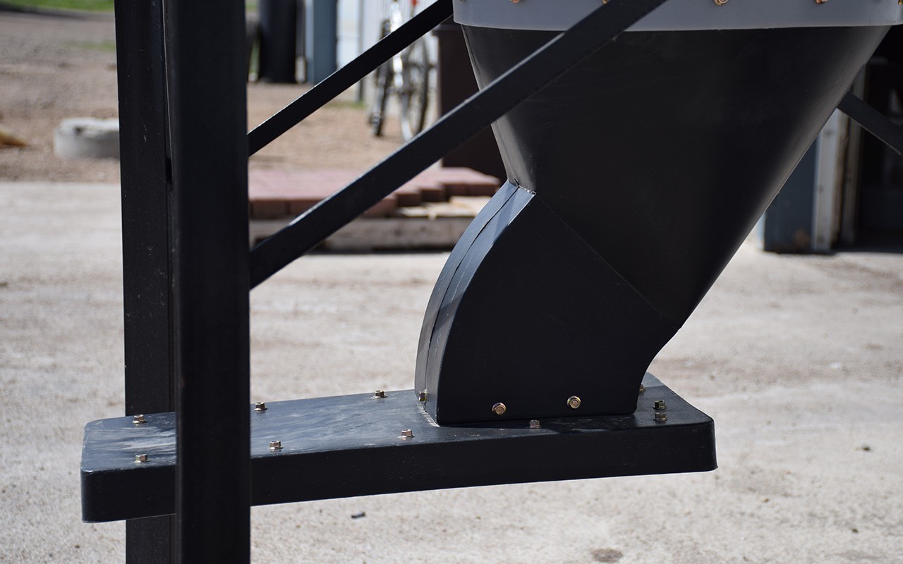 Buffer Valley Industries Hopper Bottom Feed Bins 100 & 150 Bushel ...