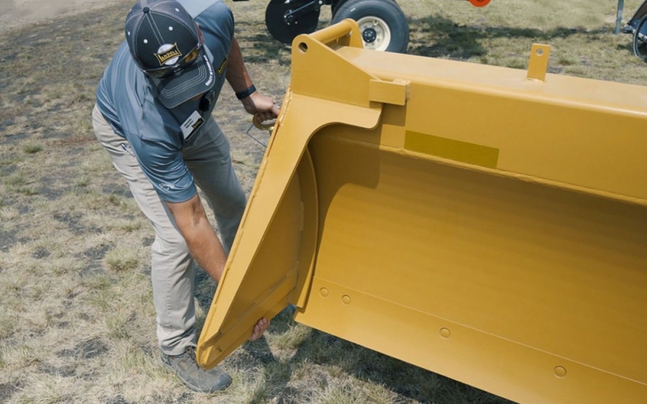 Pull Grader Box Scraper | Flaman Agriculture