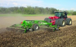 Offset, Tandem, & High Speed Field Discs | Farm Implements | Flaman ...
