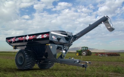 J&M X-Tended Reach Grain Carts | Grain Handling | Flaman Agriculture